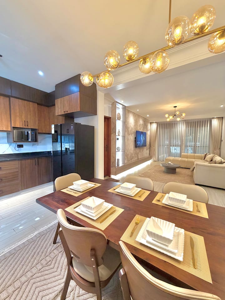 Platinum Le'creme - Uganda