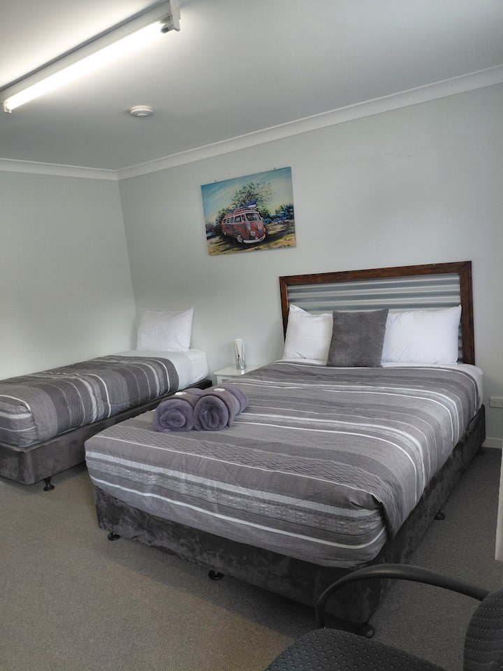 Room 3 Sundown Motel - Killarney