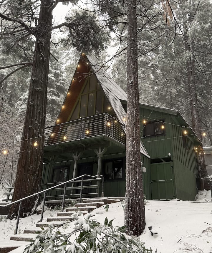 Modern A-frame • Cozy Mountain Retreat - Lake Arrowhead, CA