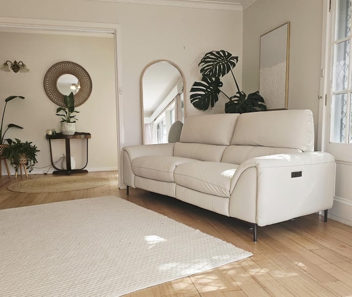 Beauty By Coles Beach - Devonport