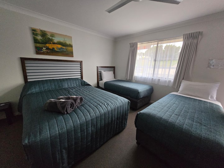 Room 7 Sundown Motel - Killarney