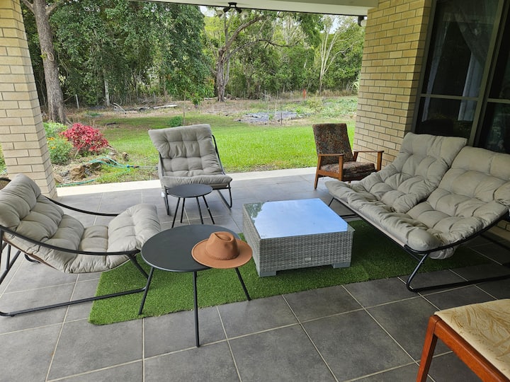 Unique And Relaxed Breathing Fresh Air! - Sarina