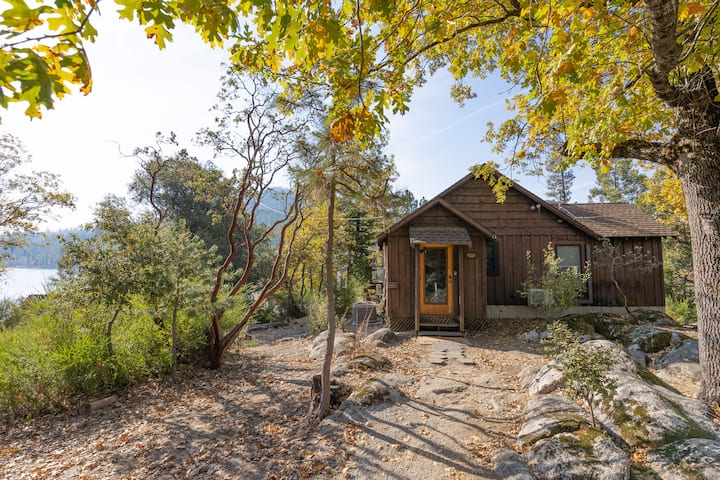 Pet Friendly Bass Lake Cabin! - Buckley Cabin - Bass Lake, CA