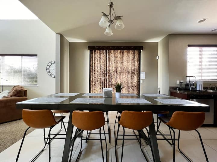 Glowing 4br Getaway | Games, Airport, Modern - Brighton, CO