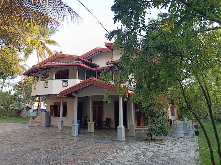 Beach House In Mirissa - With Brand New Amenities - Mirissa