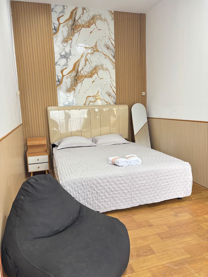 Comfortable Entire Private 2 Br Stay 9km Toairport - Jakarta