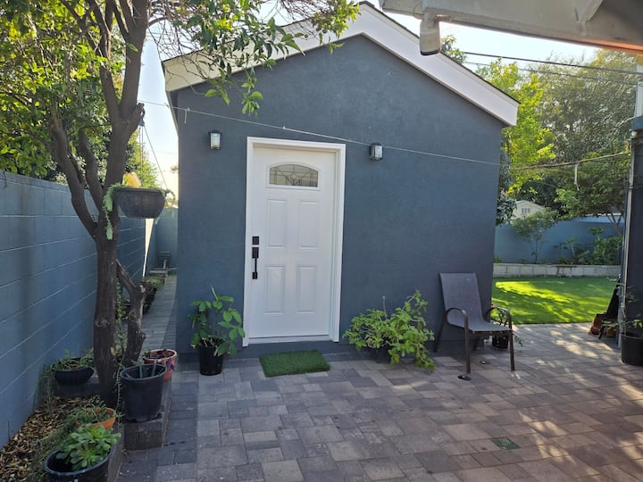 Cozy Tiny Home For 2 People (Studio Type) - Buena Park, CA