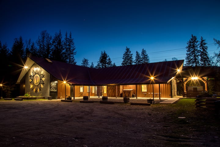 Journey's Perch - Revelstoke