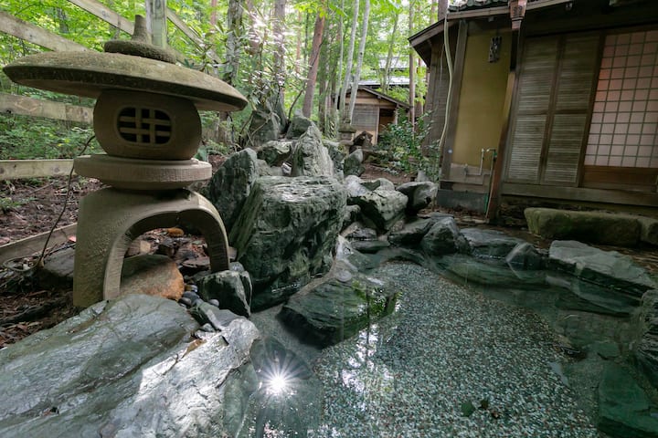 24時間源泉かけ流しをひとりじめできる一棟貸しvilla安曇野 - Japon