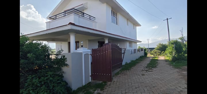 Sathya Holidays - Ooty