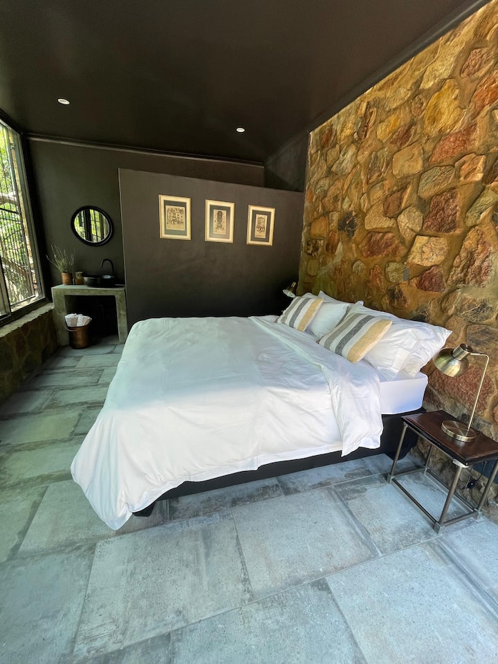 The Shed - Since 1935: Stone Rest - Pretoria