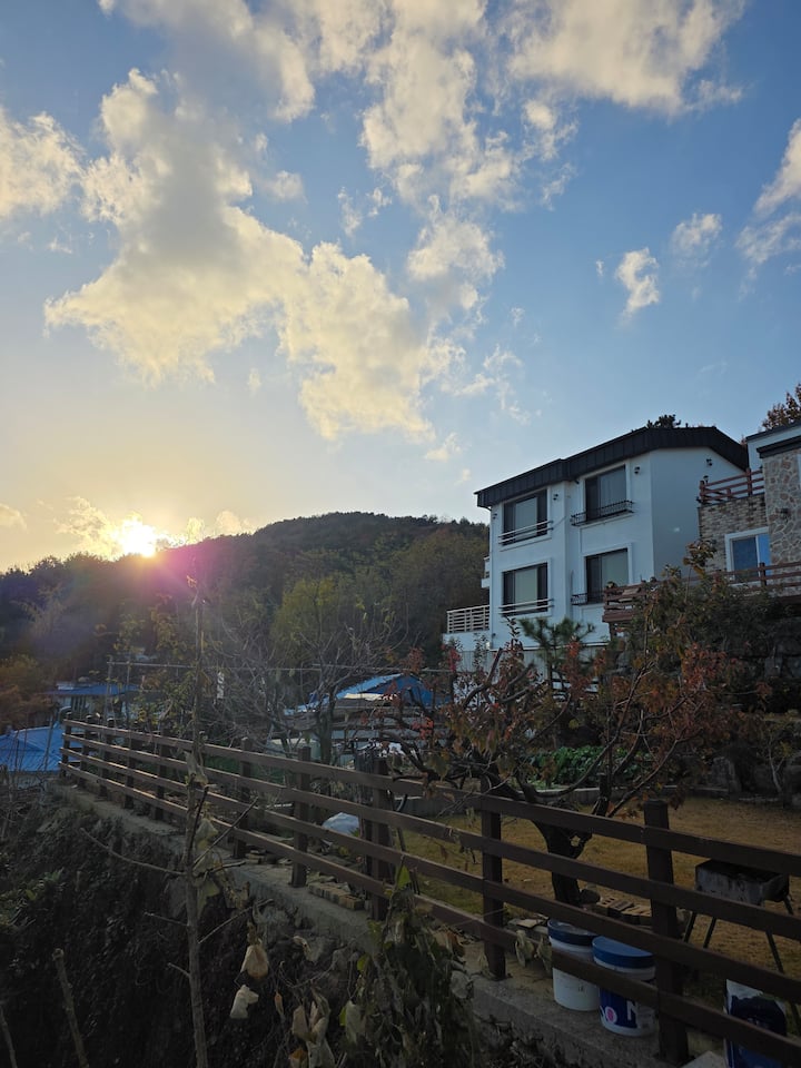 위드어스 스테이A/신축/2층독채
/일출 뷰/최대10명 가능 - Yeosu-si