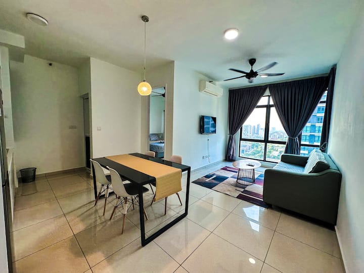 Kenwingston Square Garden | 2br•3pax•wi-fi•parking - Cyberjaya