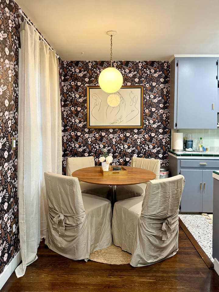 Long Beach Duplex - Updated 1950s Unit A/c Parking - Long Beach, CA