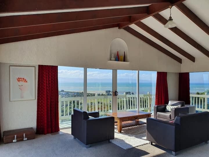 Tahuna Beach Look Out! - Richmond