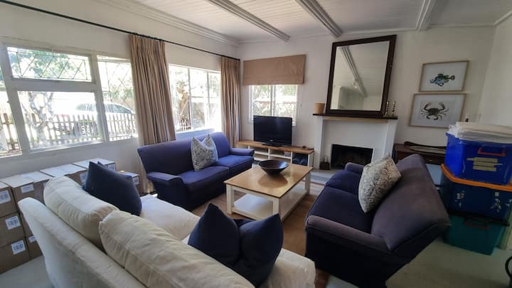 C'est La Vie Beach Family Home - Kenton-on-Sea