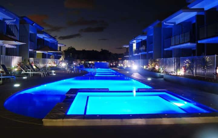 Migaloo At The Ramada, Poolside, Private Haven. - Hervey Bay