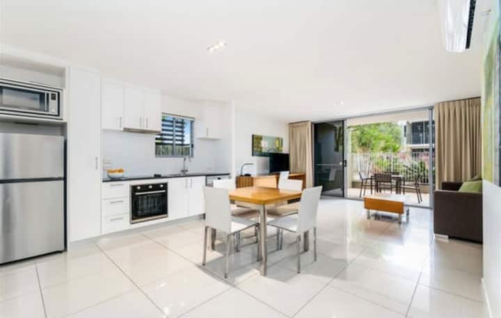 Swim-out Pool Access•walk To Marina•sleeps 4 - Hervey Bay