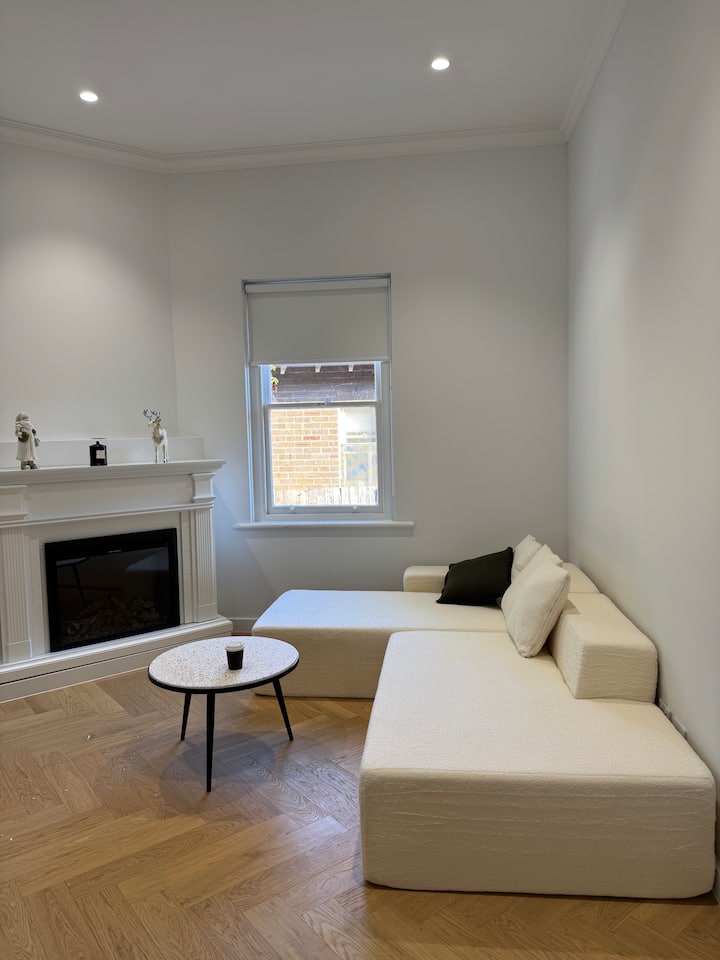 Renovated 4br Home In Haberfield - Ryde