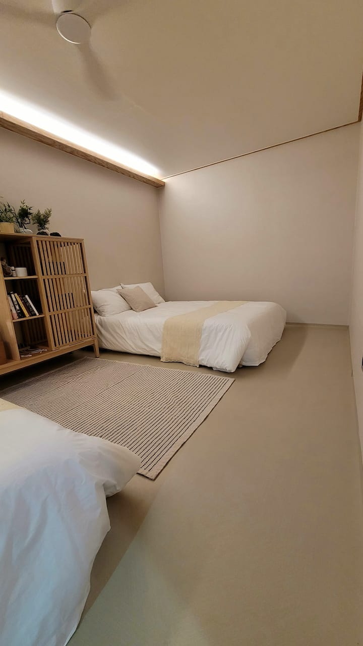 가족전용 로컬하우스
| 호텔식침구.최대6인
춘향테마파크도보8분 - 남원시