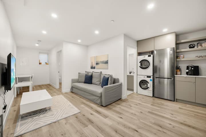 Bright Modern Suite – Affordable Vancouver - Burnaby