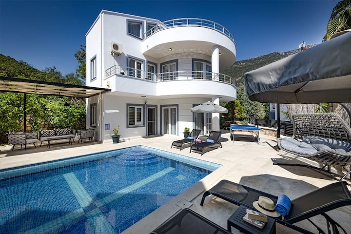 Villa Zafira Kalkan Merkez 6 Kişilik Havuzlu Villa - Kalkan