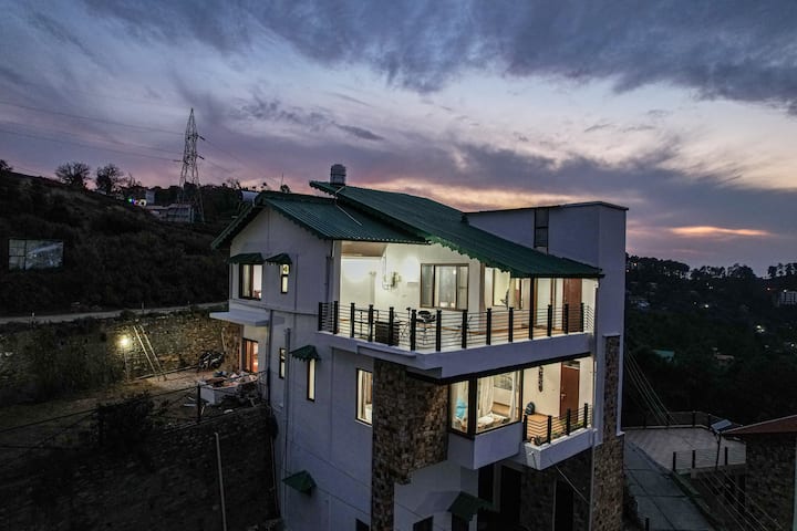 Pet-friendly Hideaway W/ Hill Views - Ranikhet