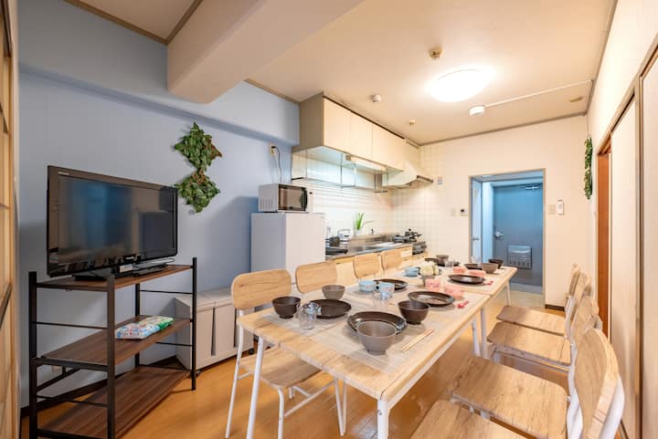 最寄り駅まで徒歩2分、名古屋港水族館まで電車で12分、名古屋駅まで電車で25分の観光地、冷暖房完備 - Nagoya