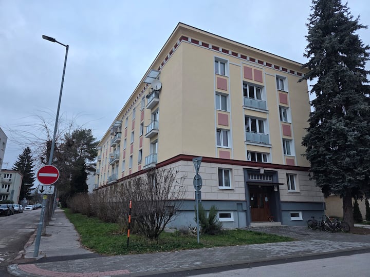 ÚTulný Jednoizbový Byt Blízko Centra Mesta. - Trenčín