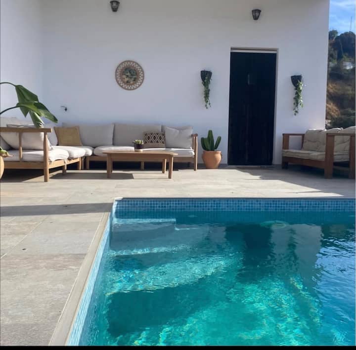 2 Villas 40 Min Málaga | Pool, Hammam & Yoga. 20p - Rincón de la Victoria