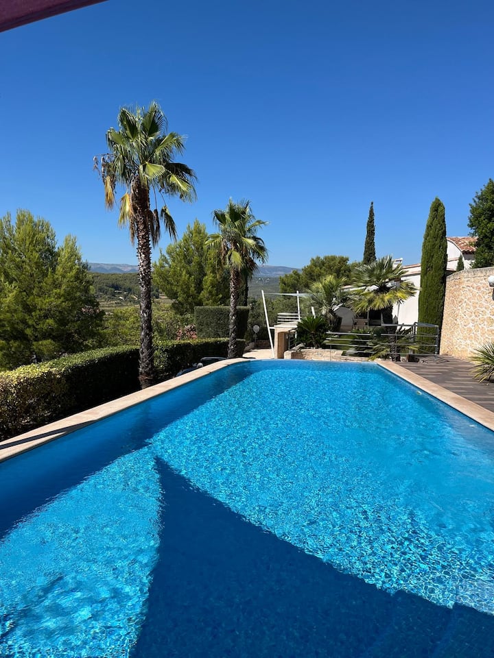 Nouveauté : Luxueuse Villa Avec Piscine Et Vue Mer - Signes