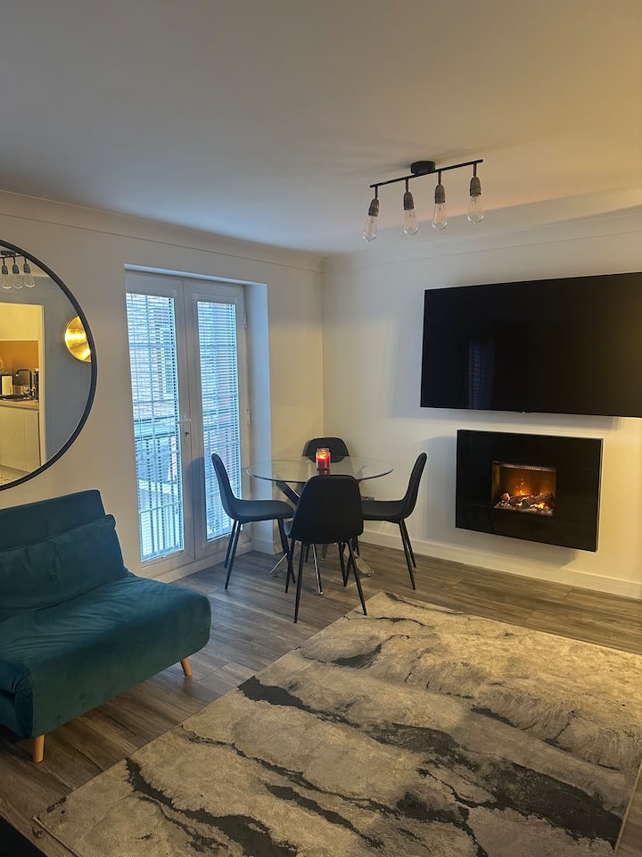 Beautiful Apartment In Cardiff Bay. - Cardiff