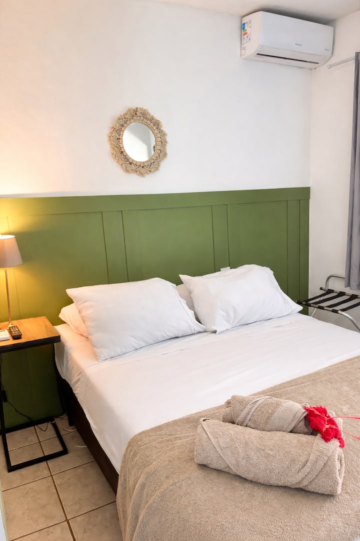 Casa Pitanga - Quartos Com Mini Cozinha - Fernando de Noronha