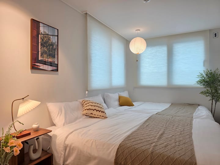 [신규오픈] 신축건물 E/v  홍대10분 무료주차 망원  2qbed 공항철도  비데 - 