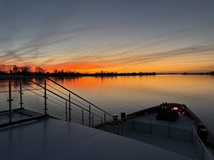 La Péniche Du Mascaret - (Salle) éVènement Privé - リブルヌ