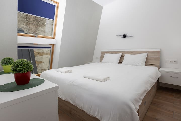 Spacious Central Apartment - Budapest