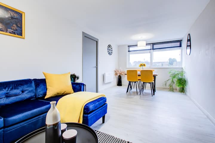 2bd Flat L M40 Nearby L Free Parking L Free Wifi - High Wycombe