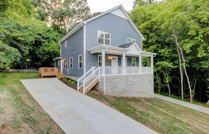 Valley View Circle - Clarksville, TN