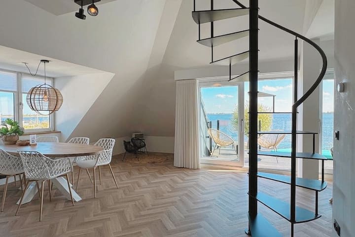 Lake House 10 - Sneekermeer - Sneek