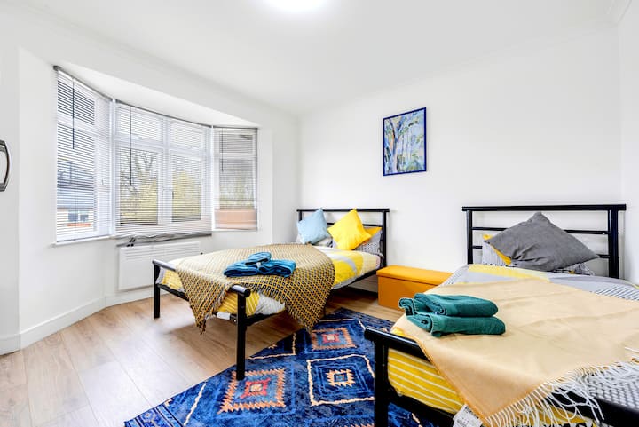 7-bedroom 4 Bath House - 25 Min From London Bridge - Londres