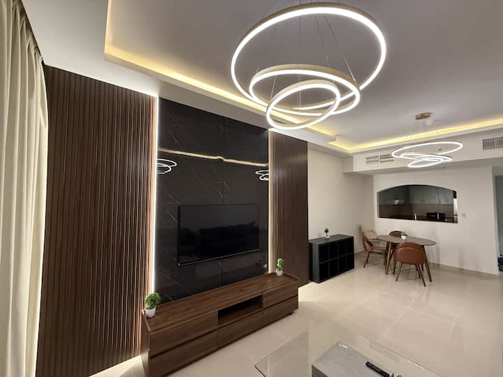 Homely One Bedroom In Lake Point, Jlt - Dubai