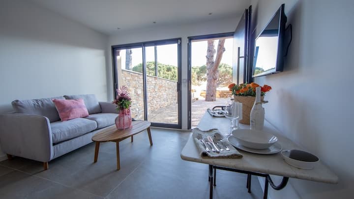 Appart 4 Personnes Face Mer Terrasse Privative - Grimaud