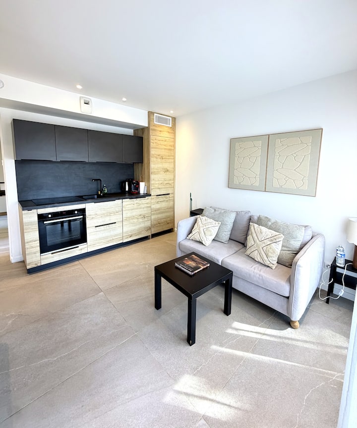 Appart 4 Personnes Face Mer Terrasse Privative - Cogolin