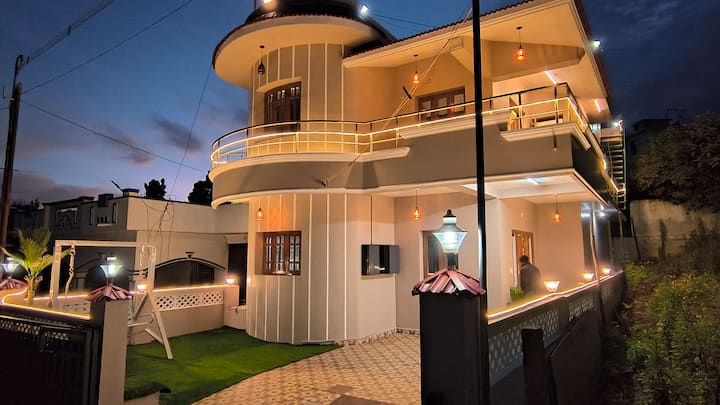 Hideout Luxe - ウダガマンダラム