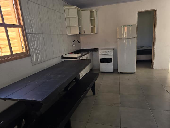 Casa Acomoda Até 14 Pessoas
Mínimo De 5 Noites. - Tramandaí