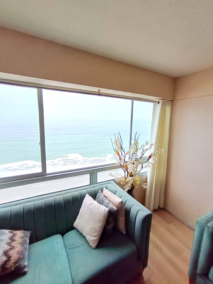 Los Mejores Atardeceres A 15 Min Del Aeropuerto - Aéroport de Lima Jorge Chavez (LIM)