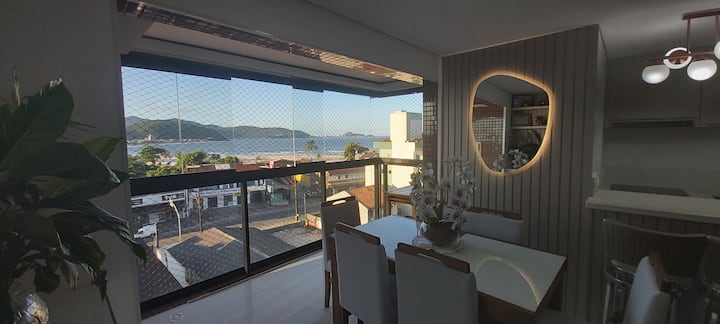Apartamento  Em Guaratuba A Uma Quadra Da Praia. - Guaratuba