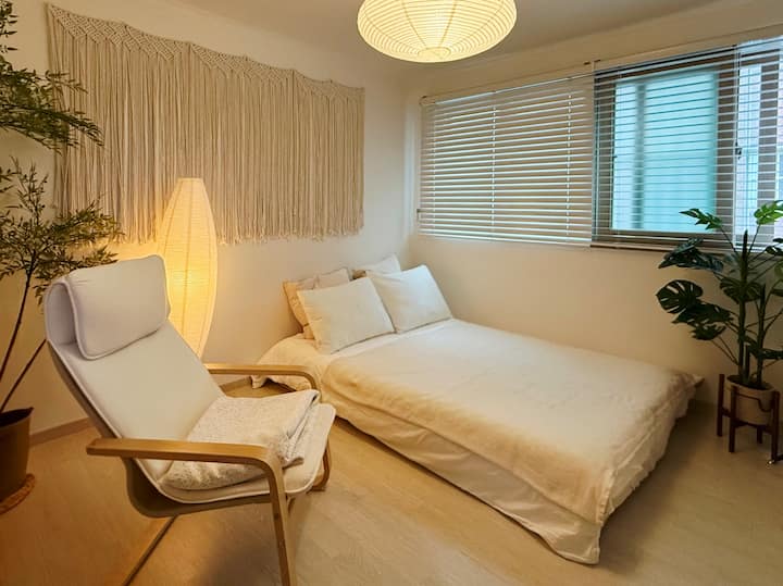 [합법숙소]
건대입구역7분!1층!레이트체크아웃seongsu*gangnam*coex*kspo - Seoul