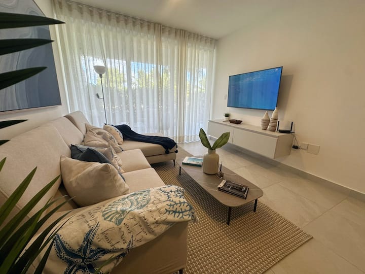 Modern 2-br Apartment Facing The Pool - Punta Cana