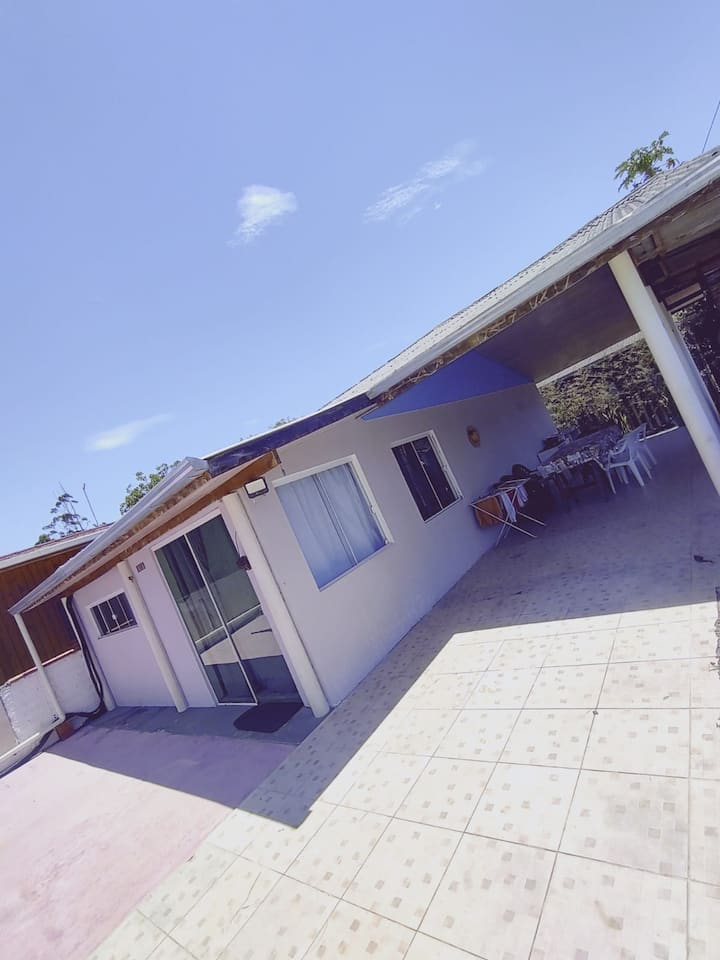 Casa Na Praia (Temporada) – 5 Min Do Mar E Avenida - Itapoá